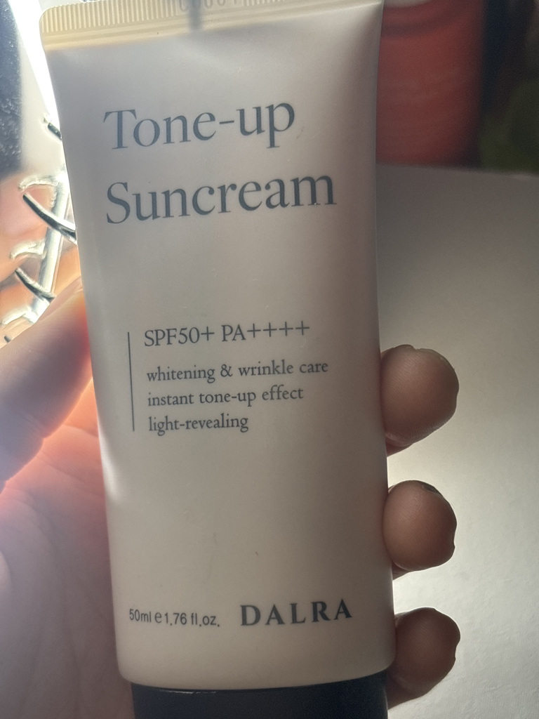 DALRA Tone-up sunscreen [SPF50+/PA++++] reviews| Hwahae