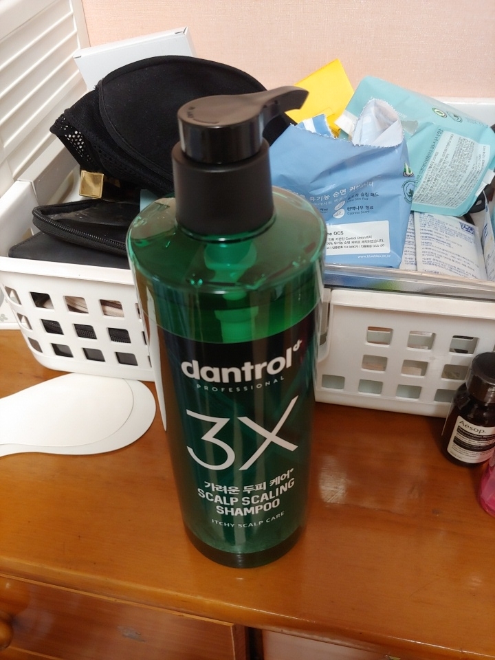 dantrol Pro 3X Scalp Scaling Shampoo [Itchy Scalp Care] Reviews | Hwahae